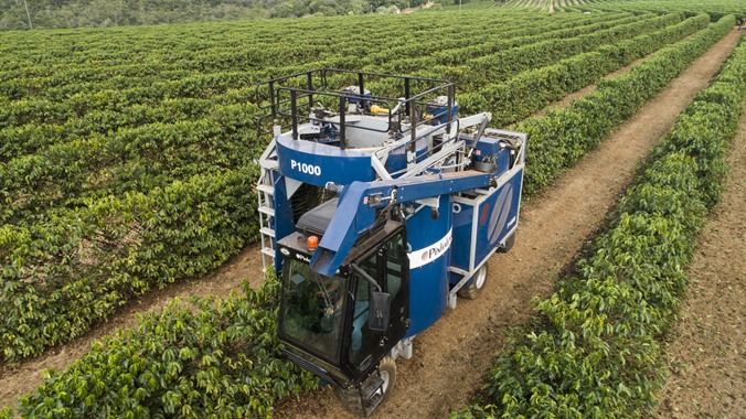 Pinhalense lança colheitadeira P1000 Evolution com inovações