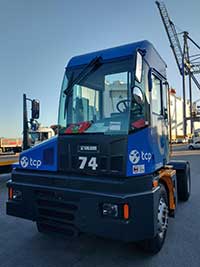 TCP recebe 10 novos caminhões para transporte de contêineres