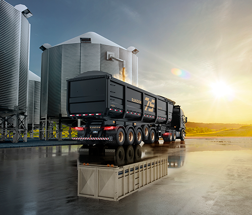 Randon 75 anos. "A gente puxa a história pra frente” marca a