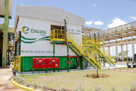 Eldorado Brasil inicia operação de planta de secagem de lodo